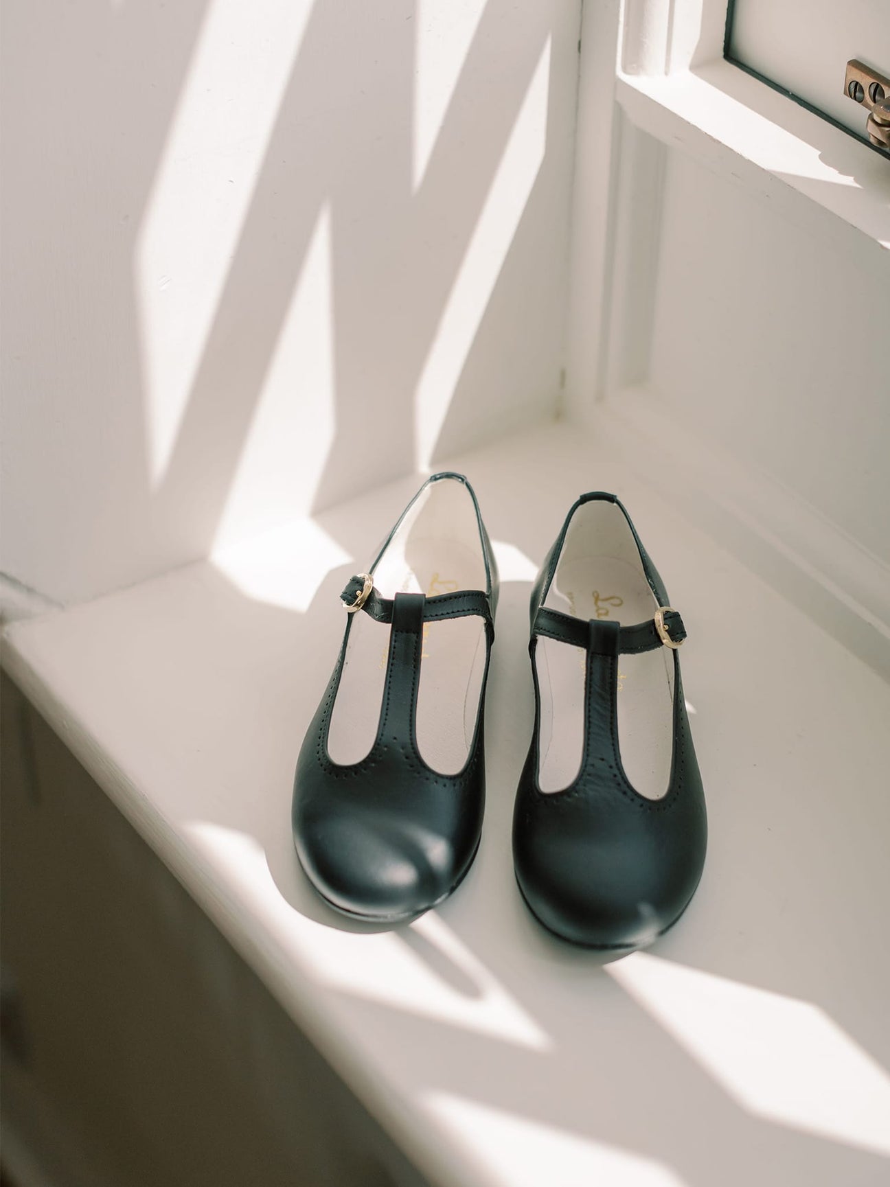 Girls Shoes | Designer Shoes for Girls | Leather Shoes & More – La ...