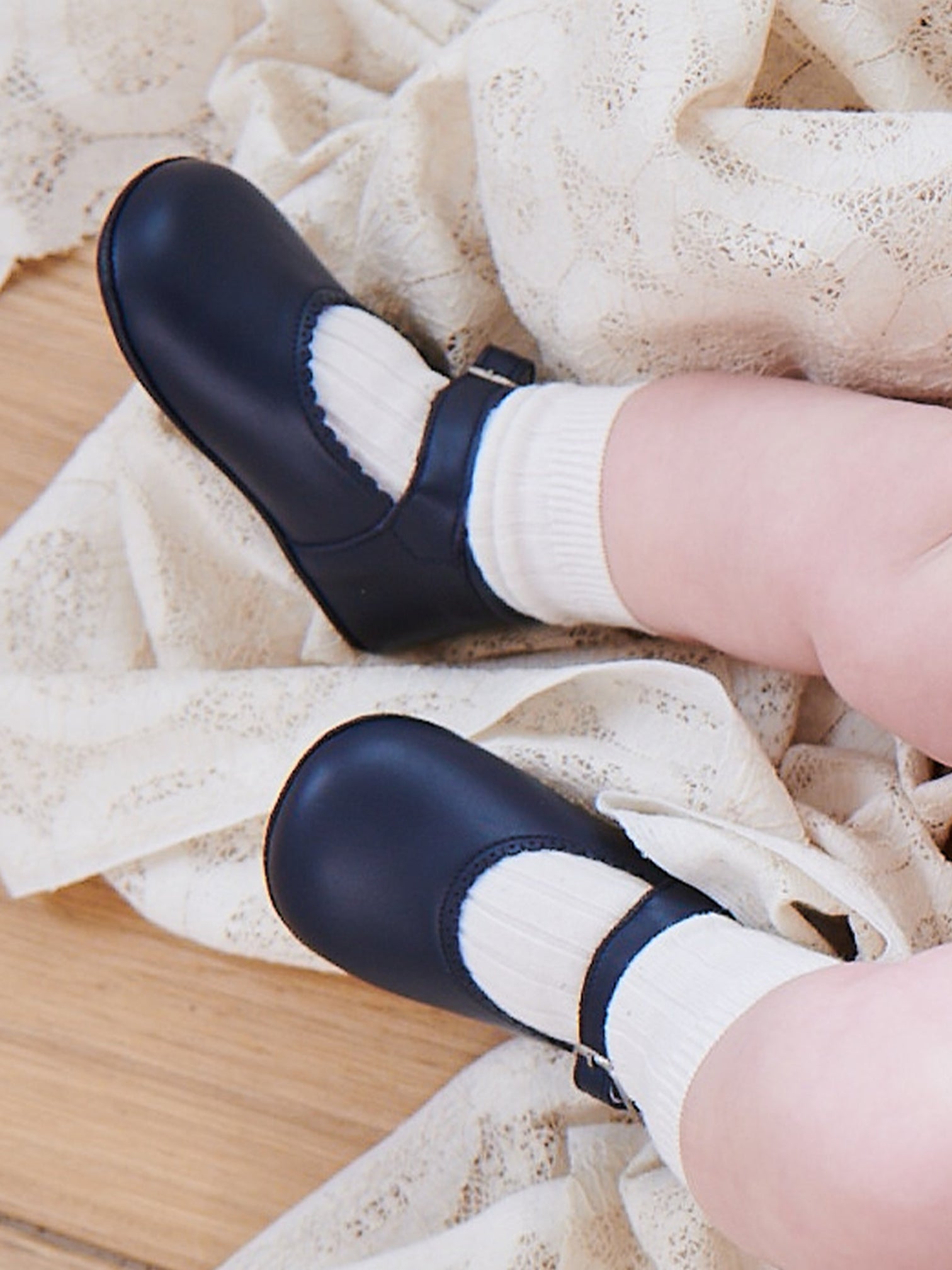 Navy Baby Girl Mary Jane Shoes | Spanish Leather – La Coqueta Kids